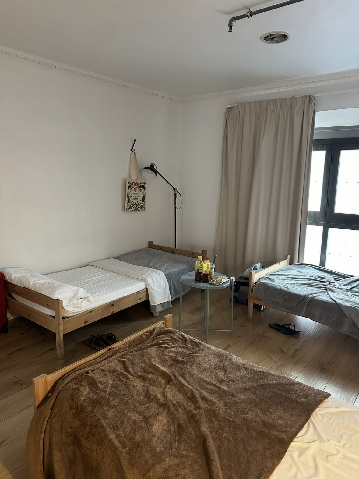 TYPES OF HOSTEL ROOMS: WHAT YOU NEED TO KNOW – The Traveling Twenty ...
